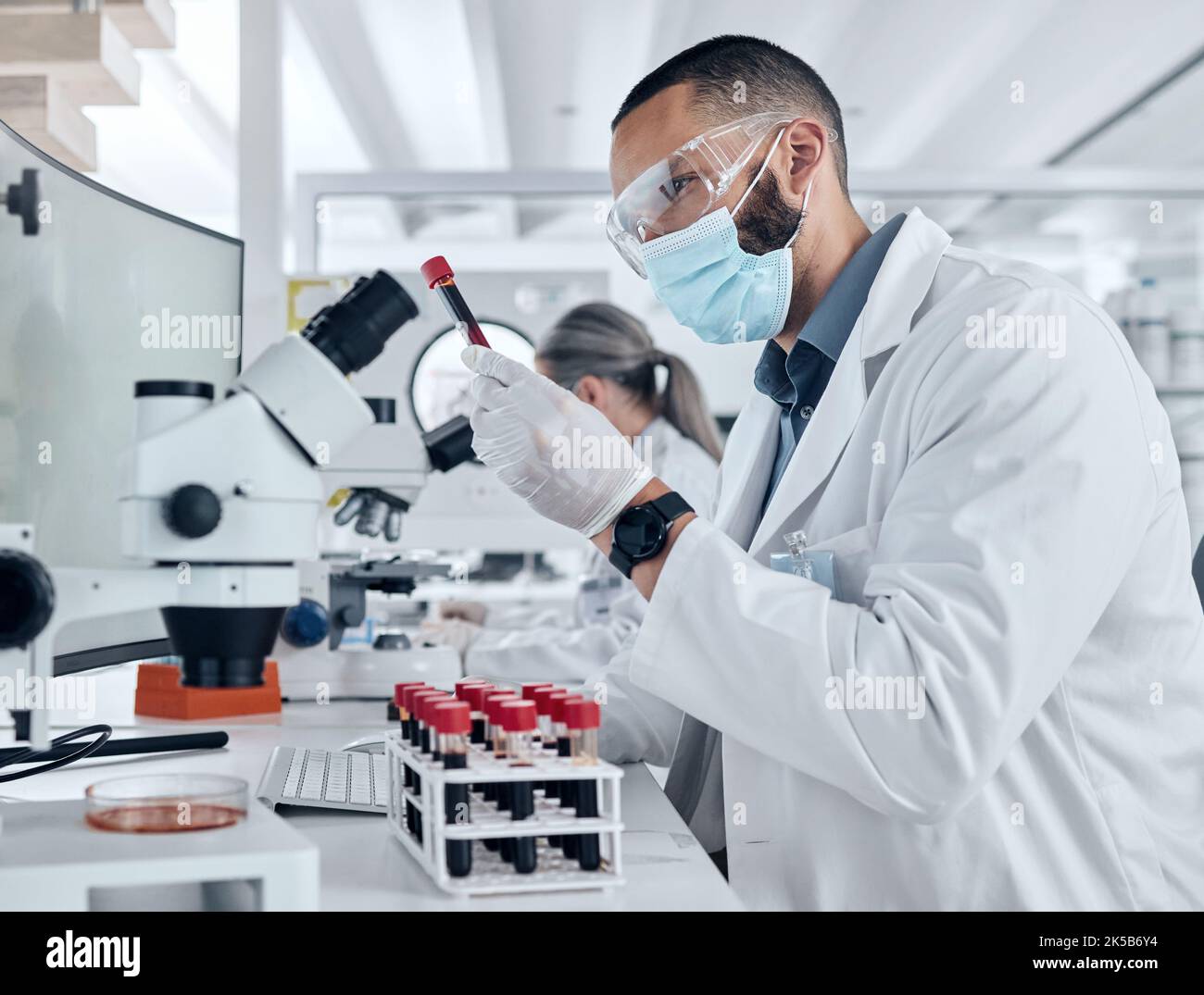 Using a test tube hi-res stock photography and images - Alamy