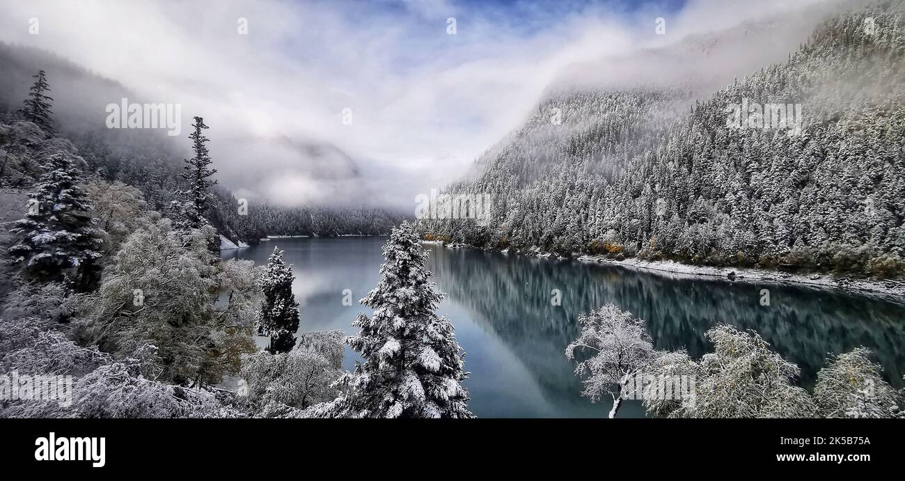 Jiuzhaigou. 7th Oct, 2022. Stitched photo taken on Oct. 7, 2022 shows a ...