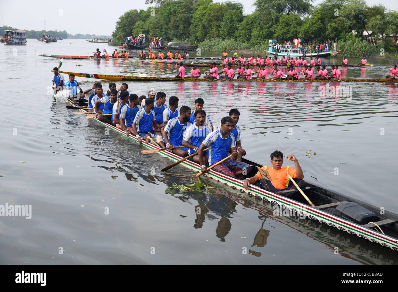 Traditional boat race festival on the river Bidyadhari at Ghusighata ...