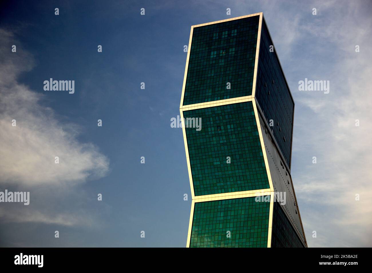 Orient pearl doha hi-res stock photography and images - Alamy