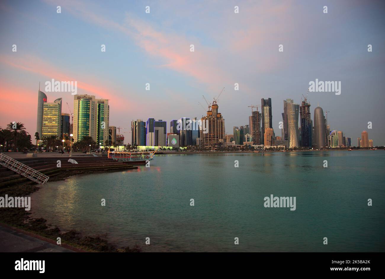 Skyine von Doha, Qatar,Katar Stock Photo - Alamy