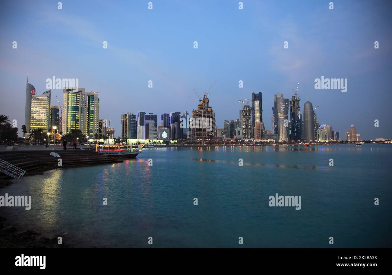 Skyline von Doha, Qatar, Katar Stock Photo - Alamy