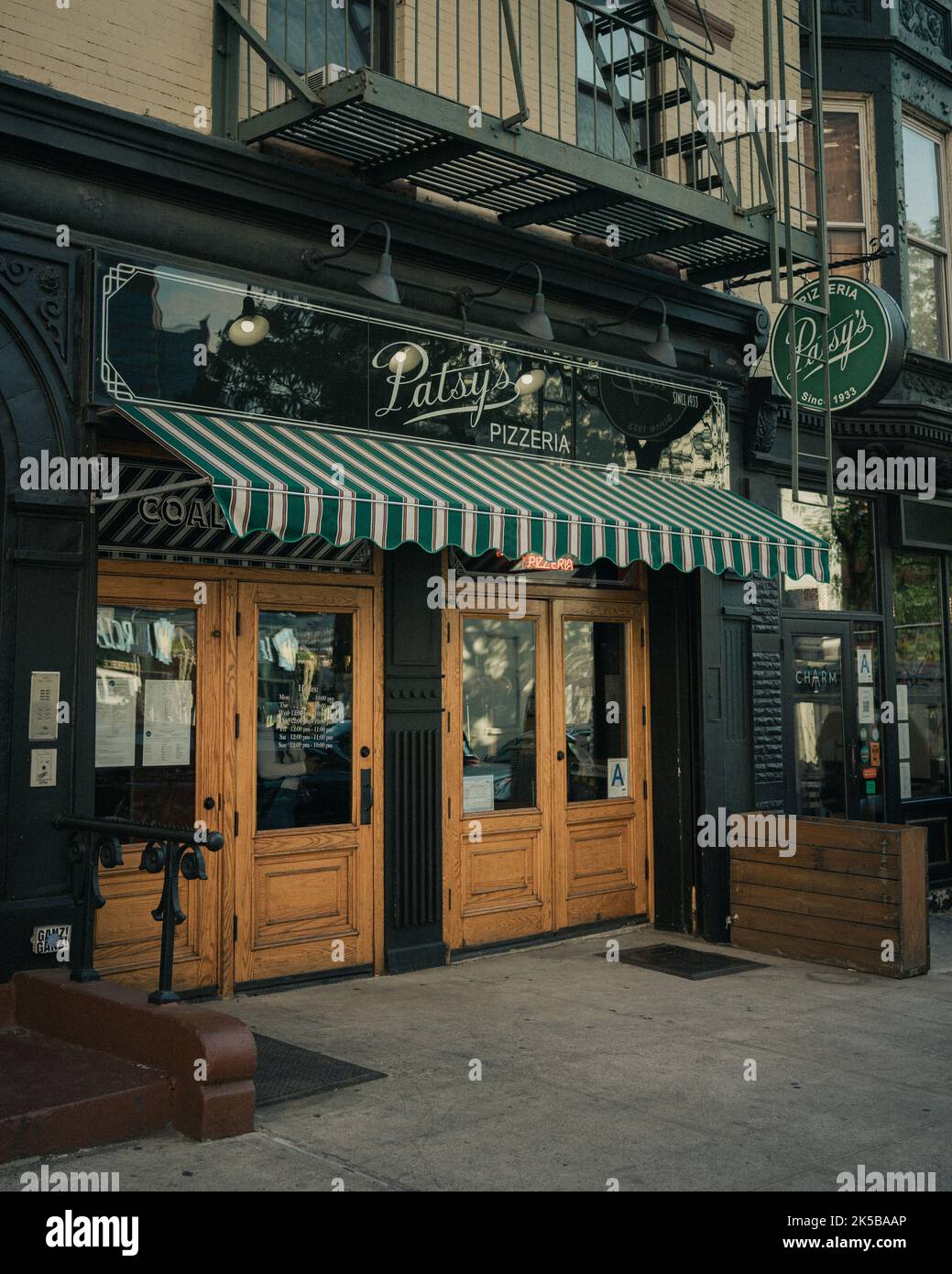 Patsys pizzeria hi-res stock photography and images - Alamy