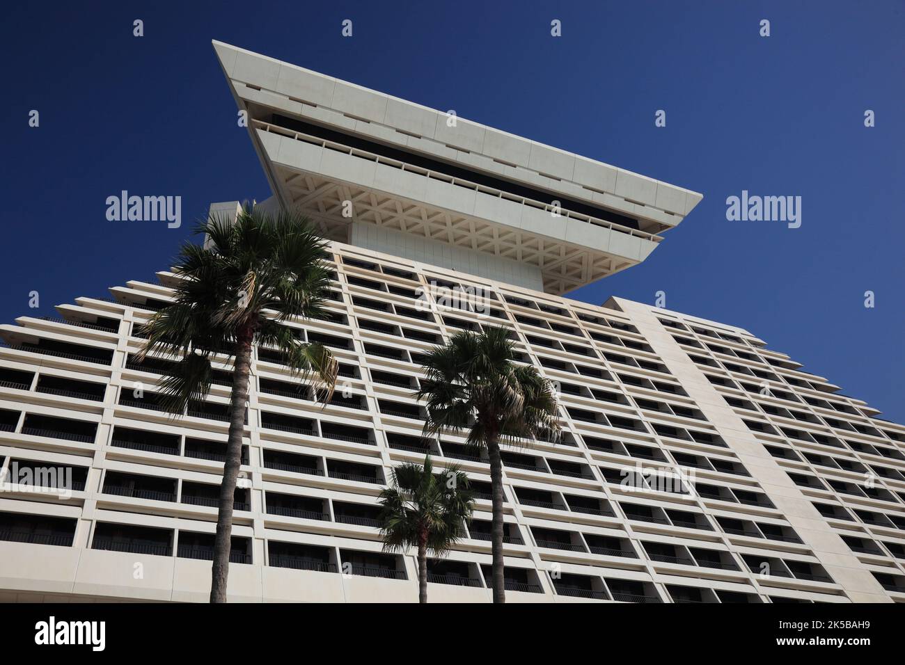 Das Sheraton Doha Hotel, Doha, Qatar, Katar Stock Photo - Alamy
