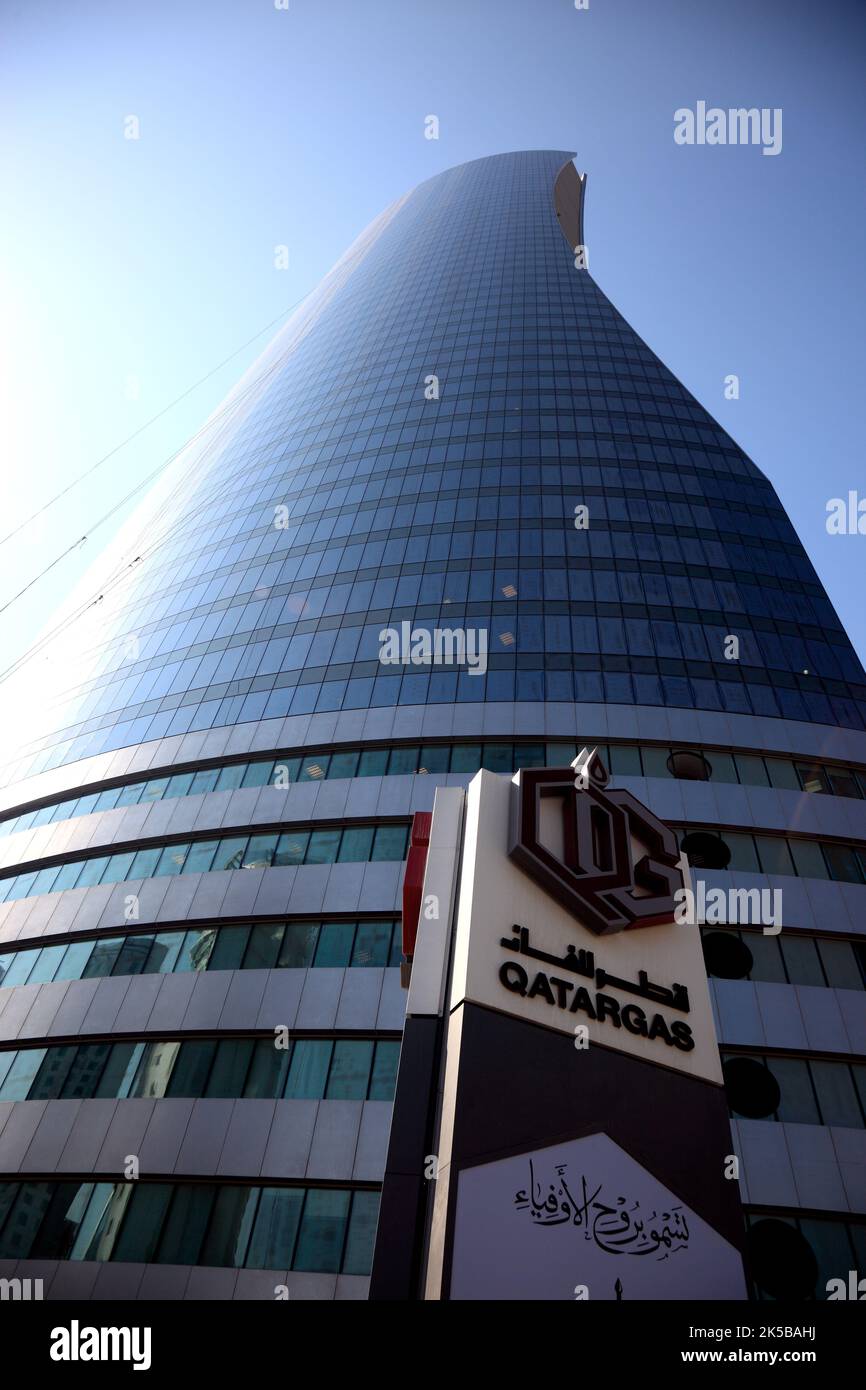 Wolkenkratzer der Qatar Gas, Navigation Tower, Doha, Qatar, Katar Stock ...