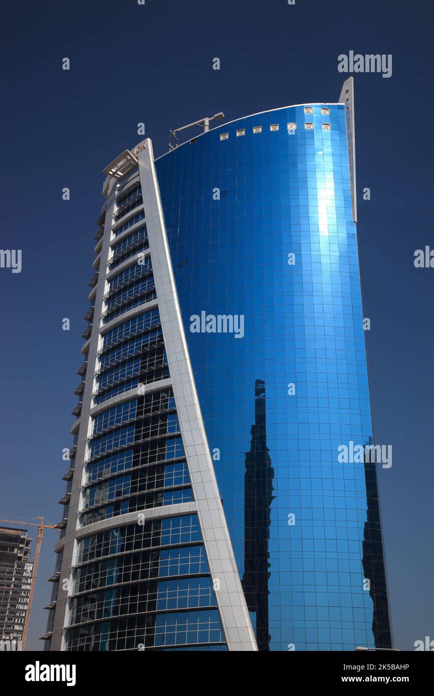 Mövenpick-Tower, Doha, Al Fardan Tower, Ministry of Business & Trade ...