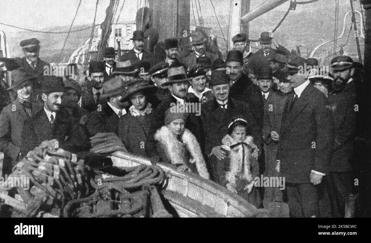 En haut à droite Black and White Stock Photos & Images - Alamy