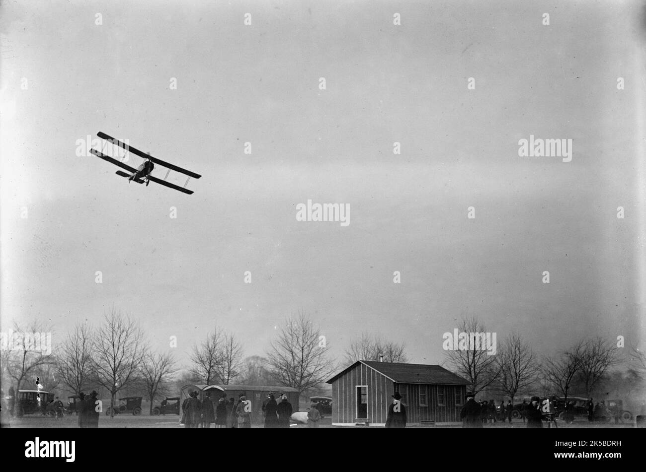Allied Aircraft - Demonstration At Polo Grounds; Col. Charles E. Lee ...