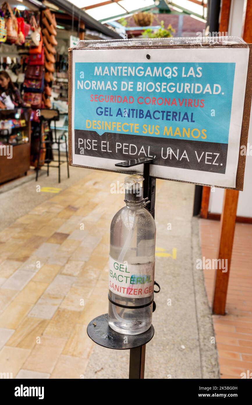 Santa fe galeria artesanal de colombia hi-res stock photography and ...