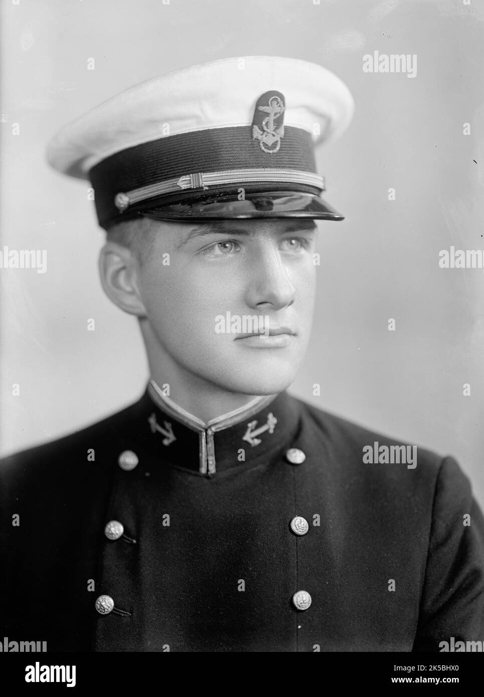Us naval uniform 1930s hi-res stock photography and images - Alamy