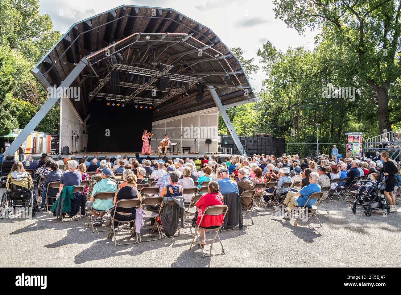 Open air theater hi-res stock photography and images - Alamy