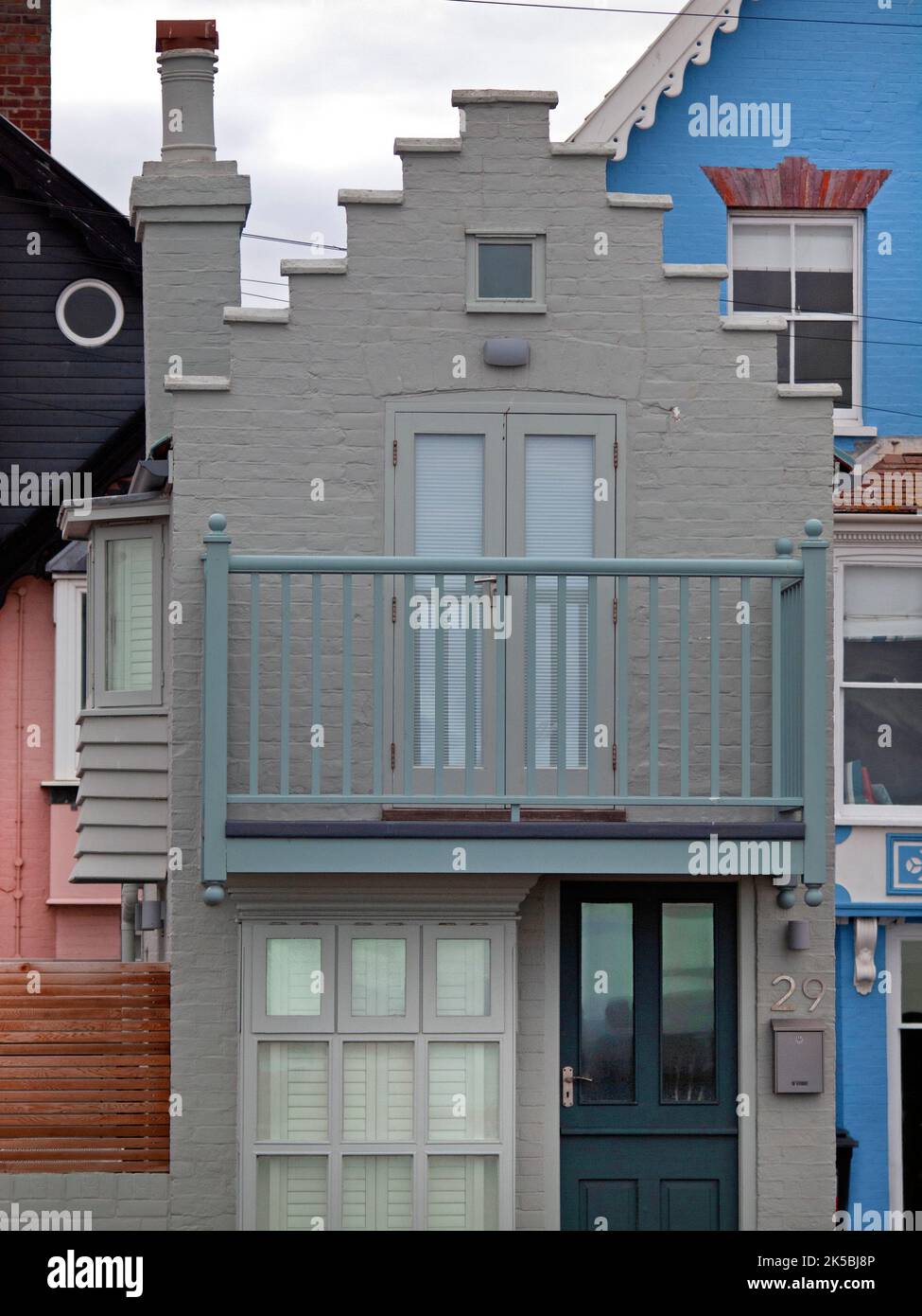 Small battlement hi-res stock photography and images - Alamy