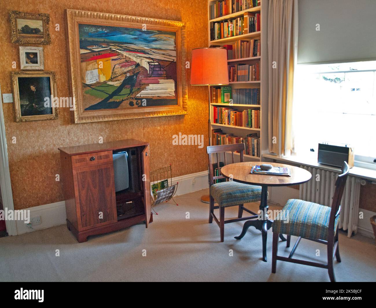 The interior the Red House at Alderburgh, Suffolk Stock Photo - Alamy