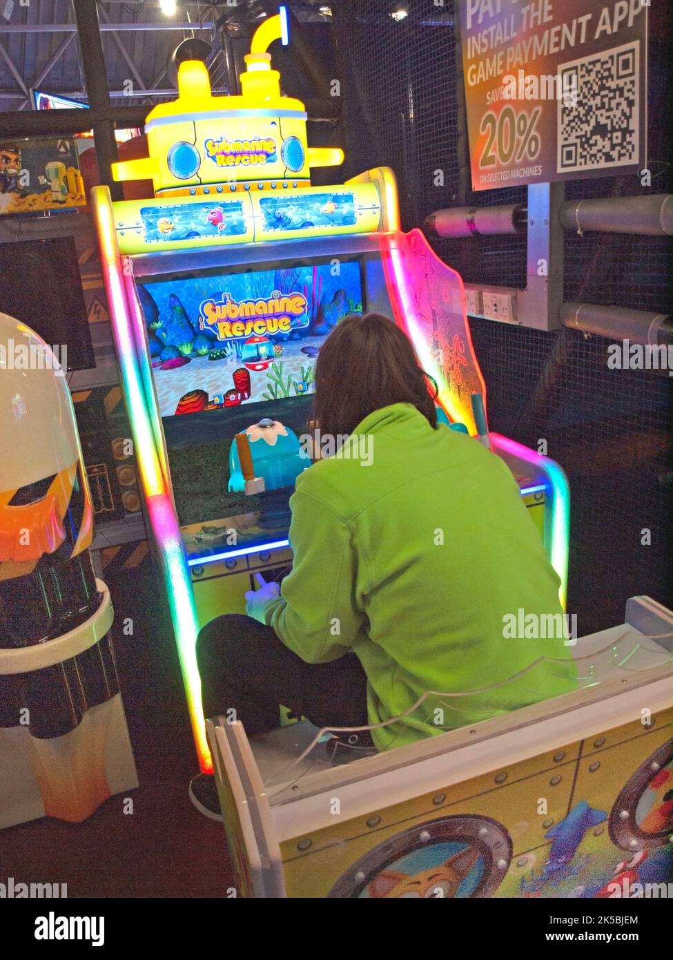 Fun in a games arcade in Brighton Stock Photo - Alamy