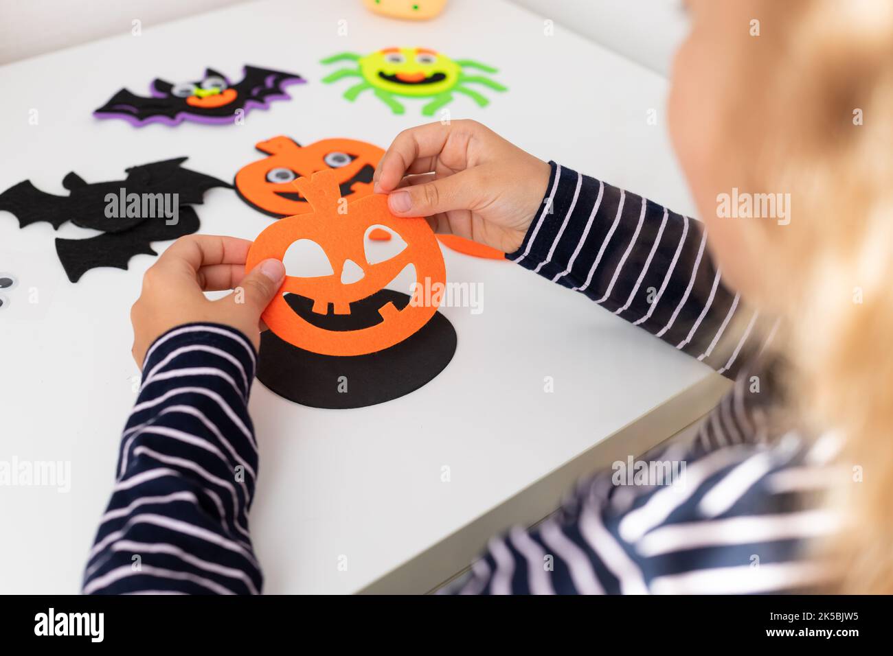 Making halloween craft hi-res stock photography and images - Alamy