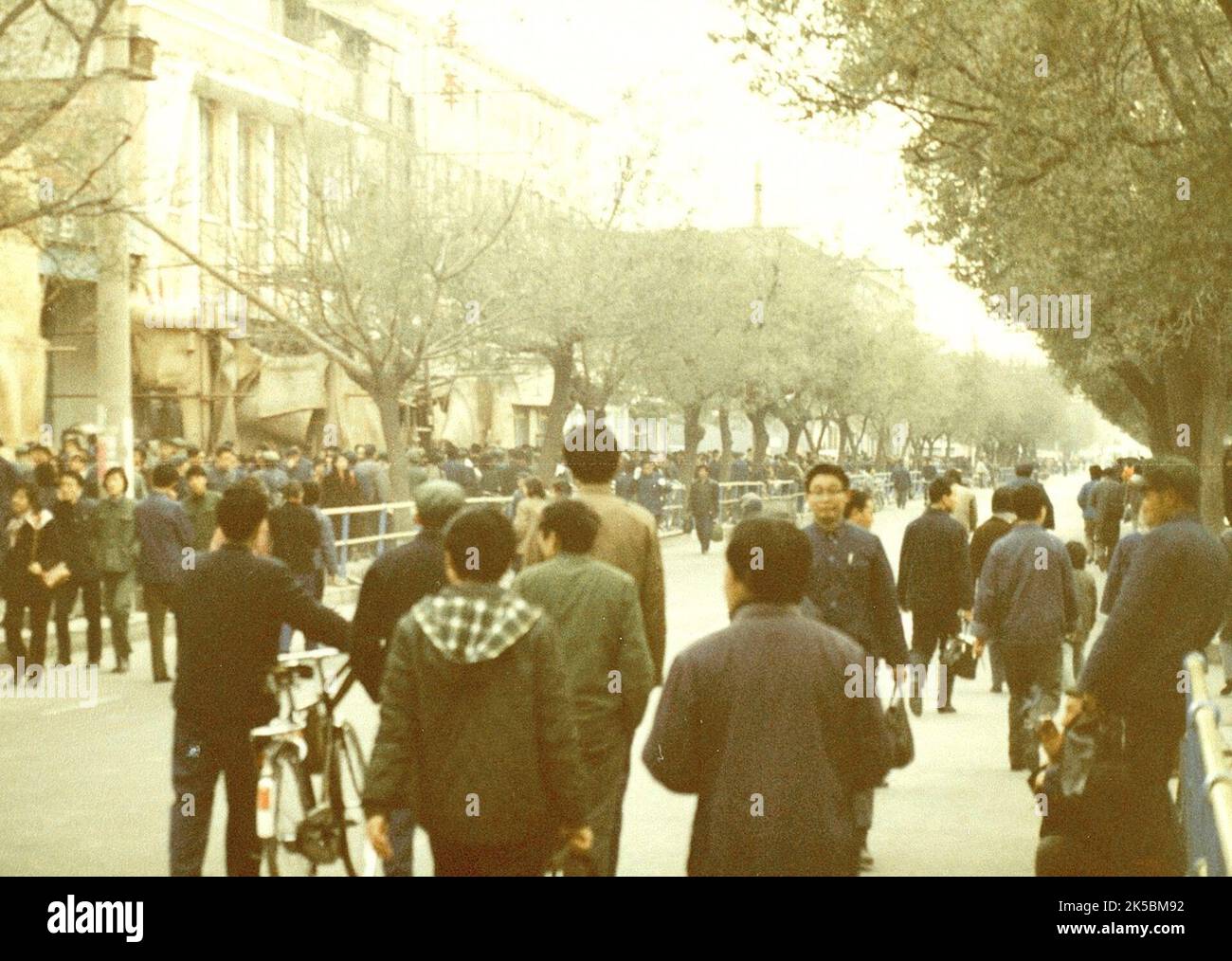 China 1980s tourist hi-res stock photography and images - Alamy