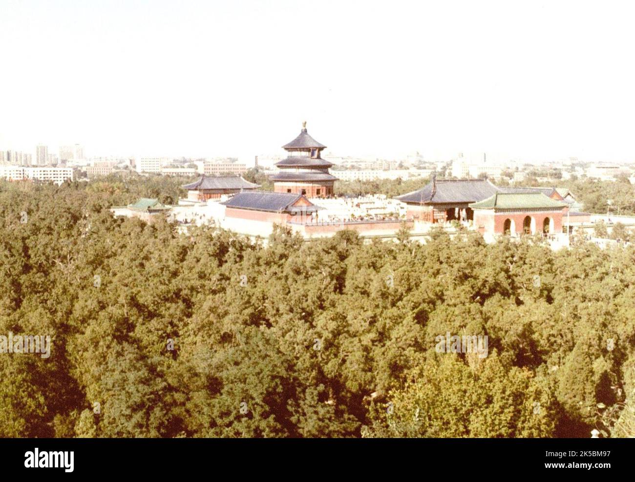 China 1980s tourist hi-res stock photography and images - Alamy