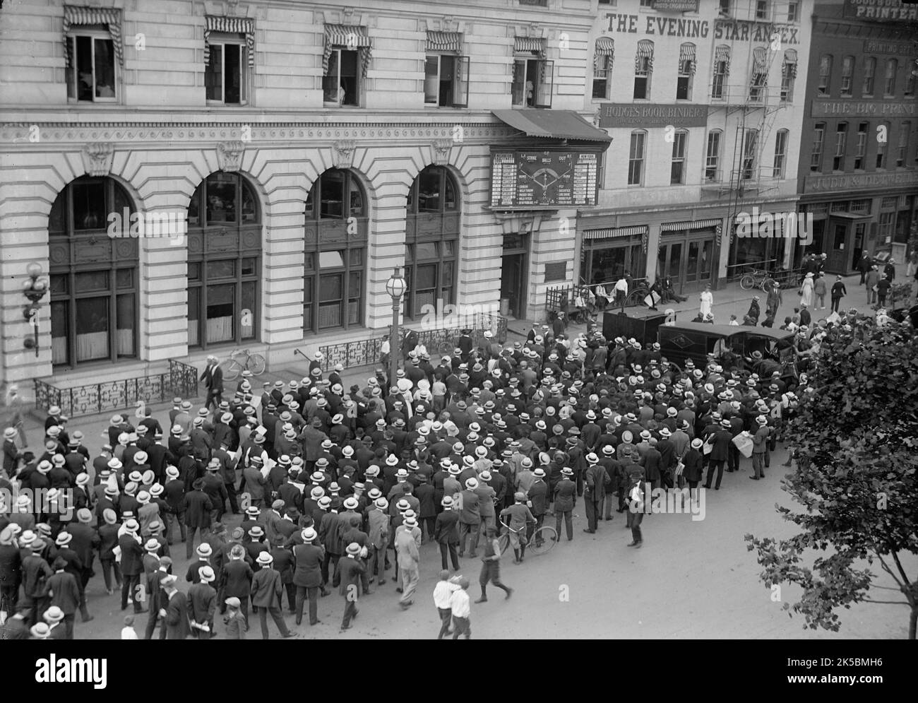 Washington evening star building hi-res stock photography and images ...