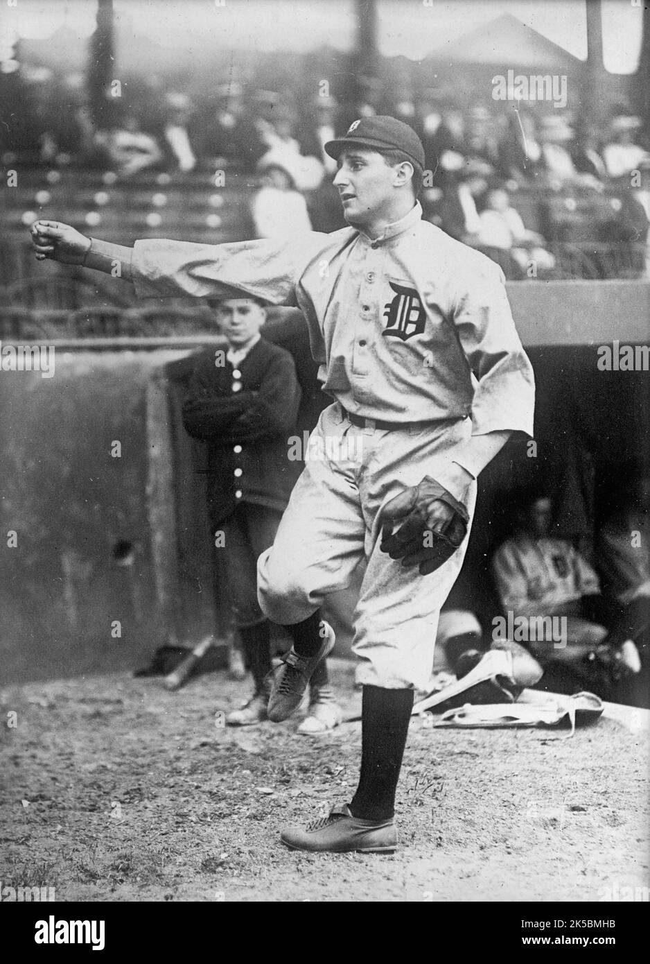 1910s man playing sport hi-res stock photography and images - Alamy