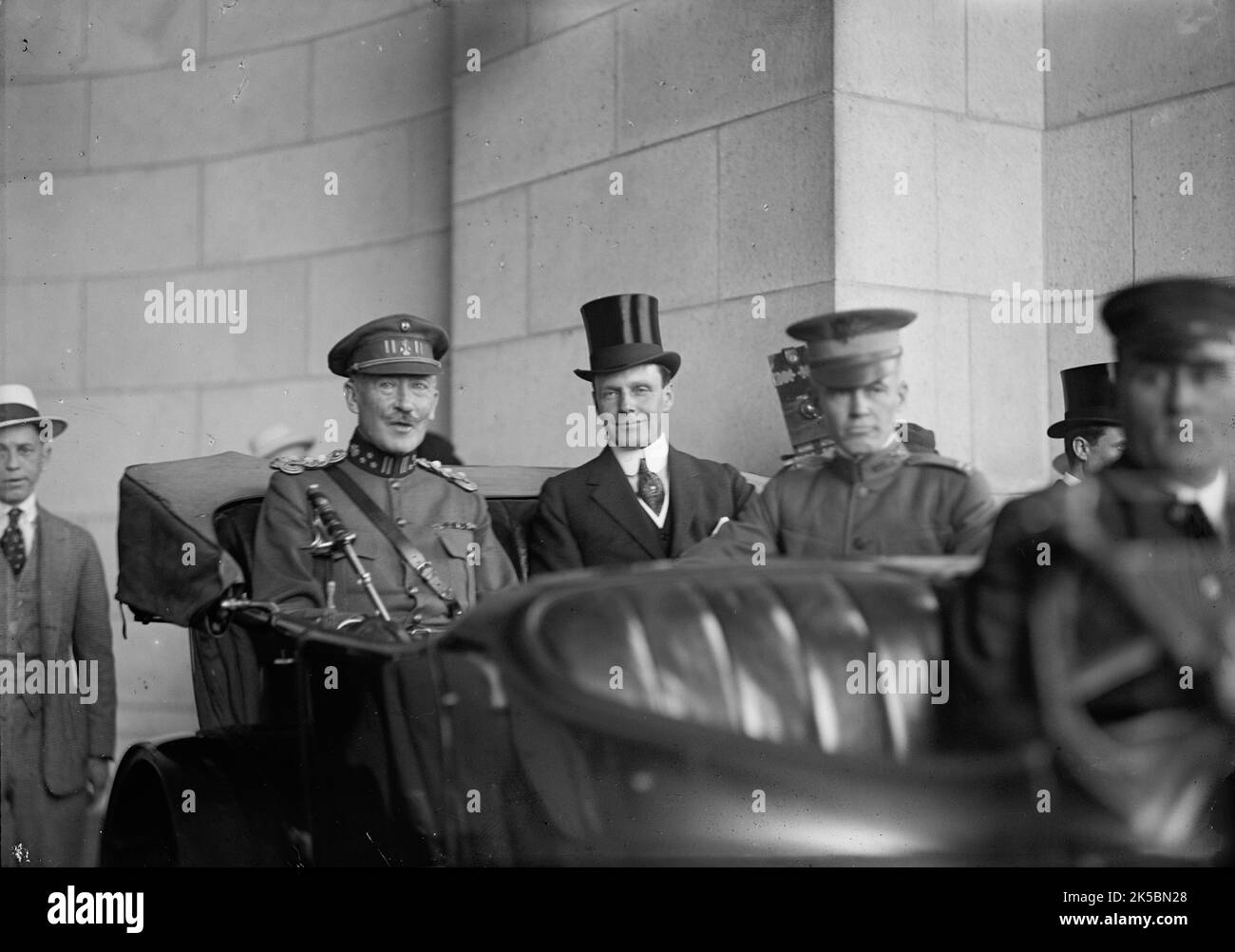 U s officials military personnel Black and White Stock Photos & Images ...