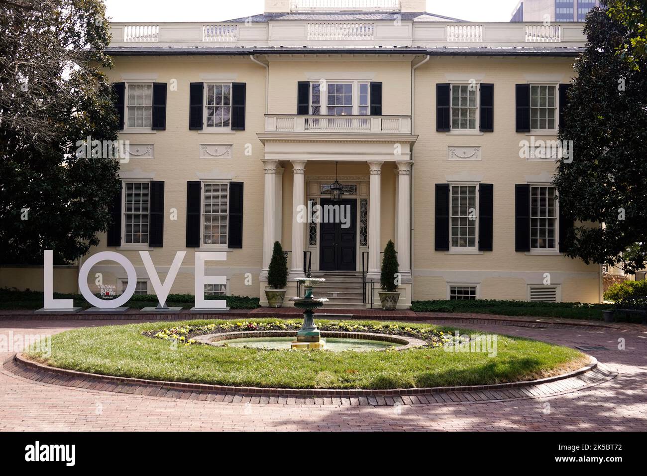 Richmond way hi-res stock photography and images - Alamy