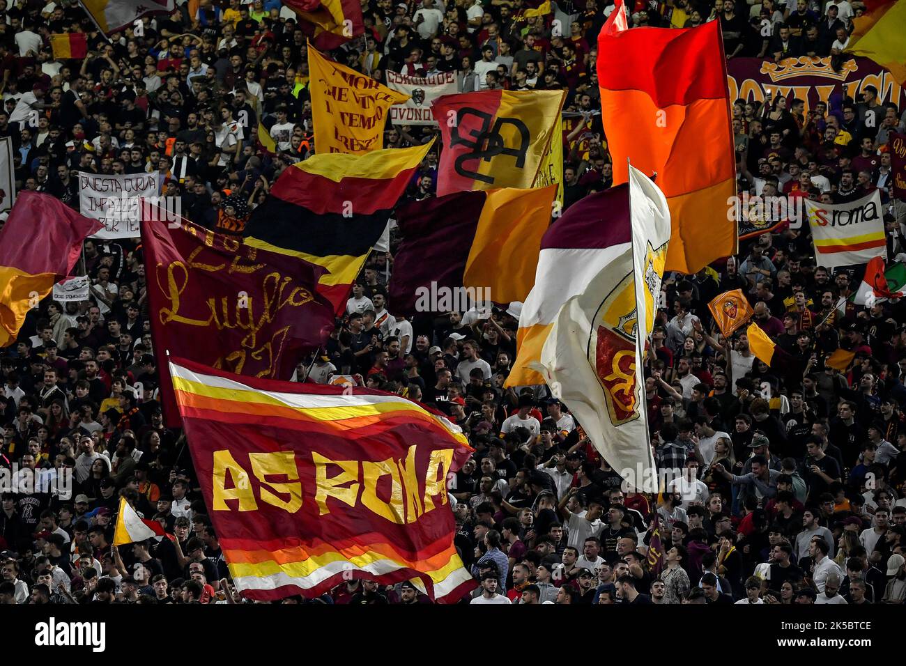 AS Roma fans cheer on during the Europa League Group C football match ...