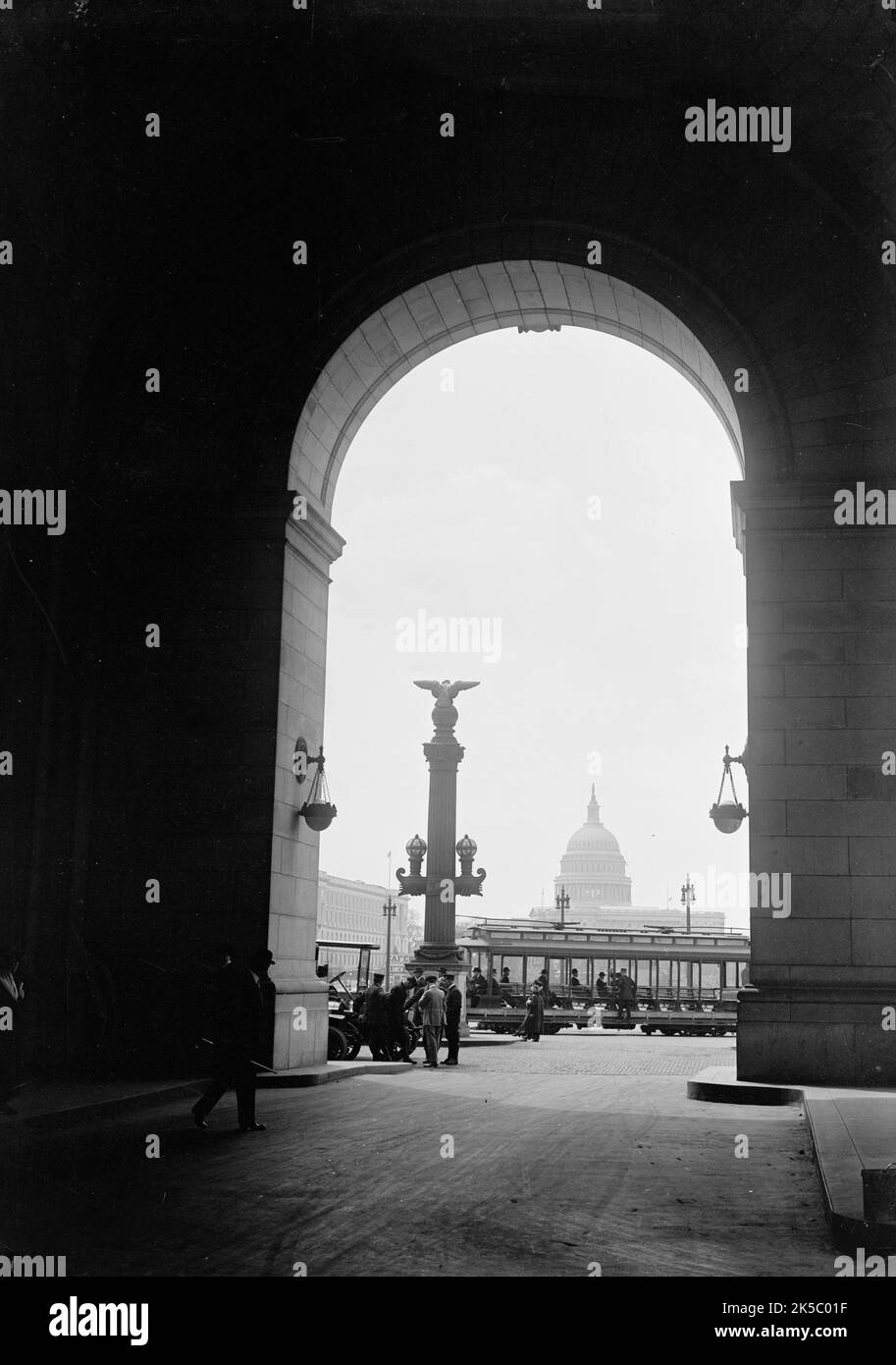 U.S. Capitol - View Through Arch At Union Station, 1917. Washington, DC ...