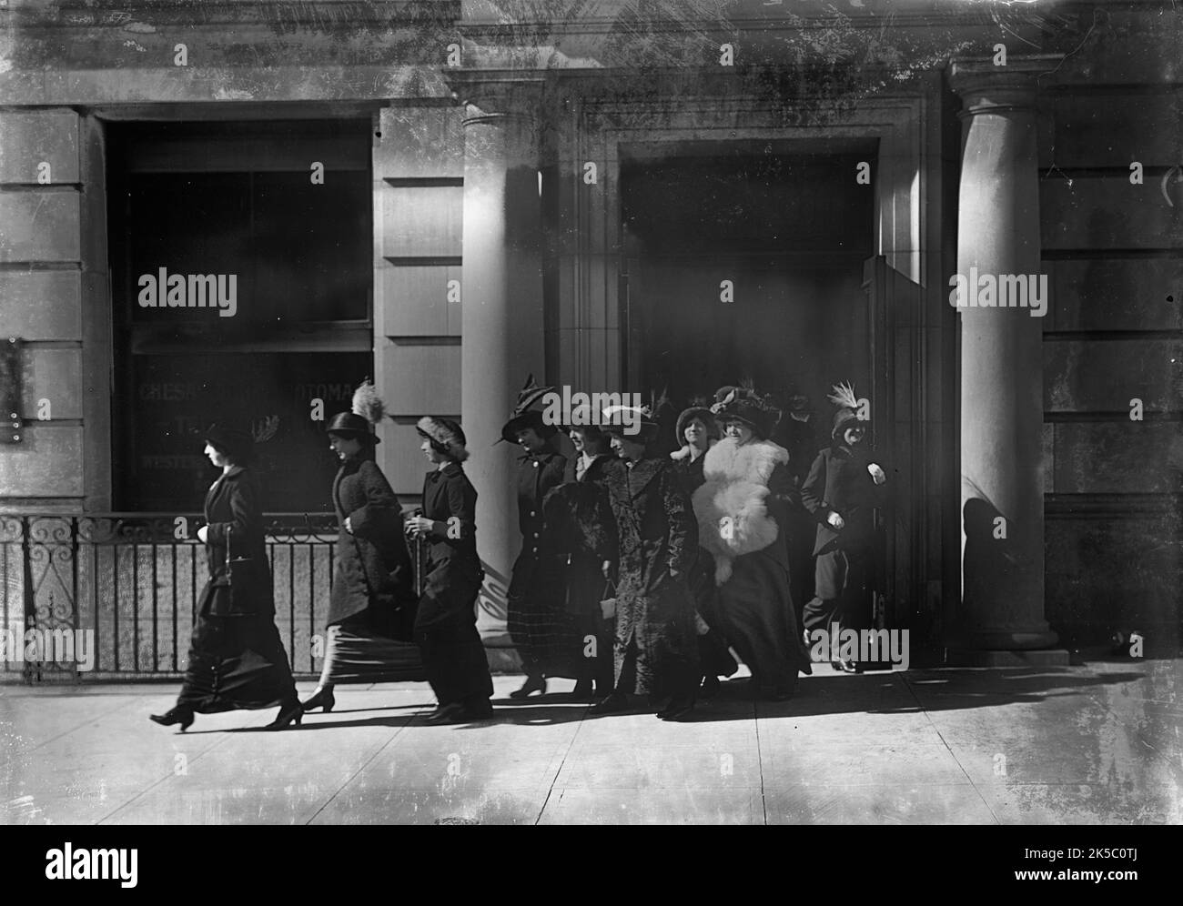 Chesapeake & Potomac Telephone Co. - Telephone Girls, 1914. Women ...