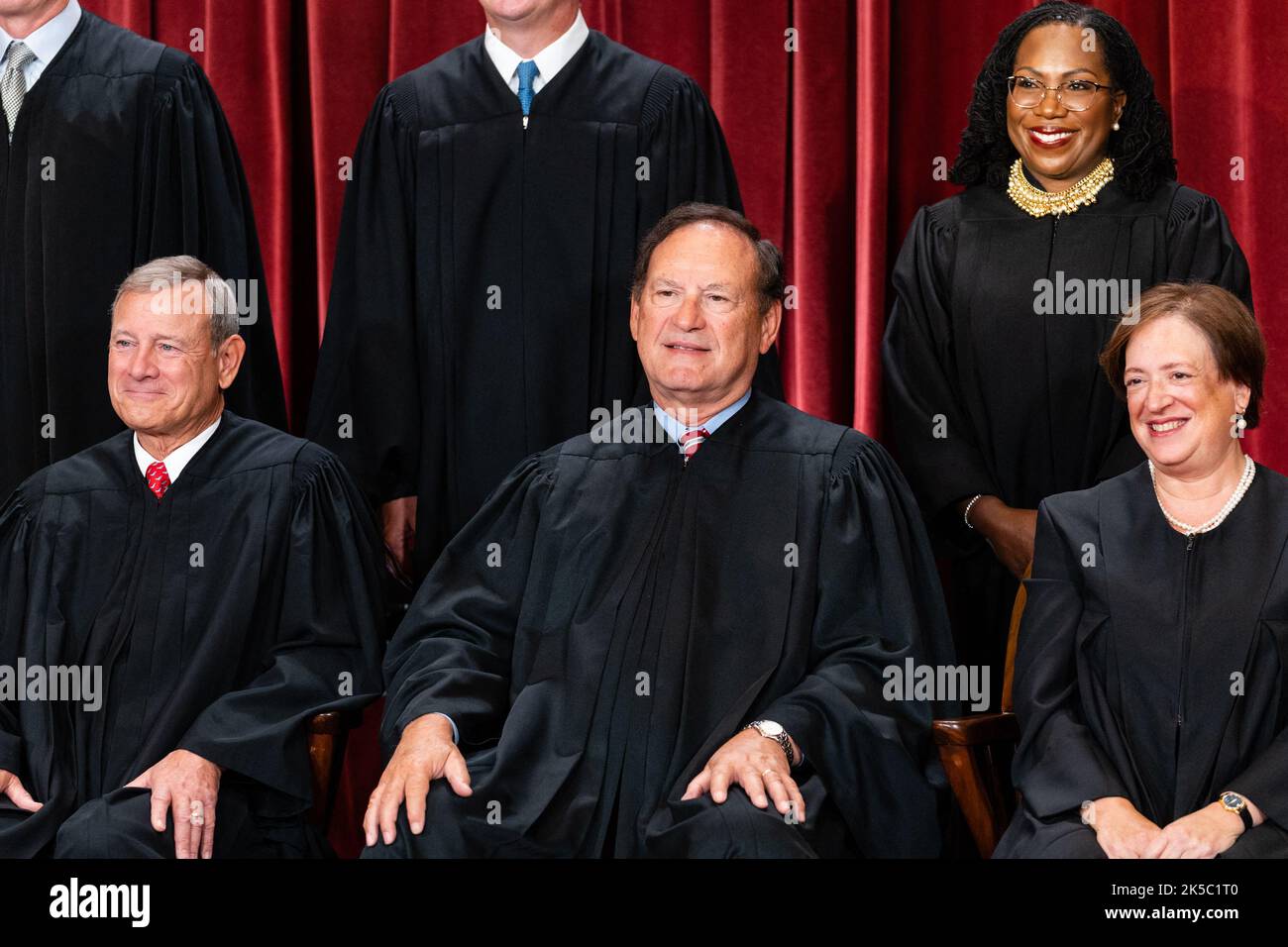 Us supreme court justices 2022 hi-res stock photography and images - Alamy