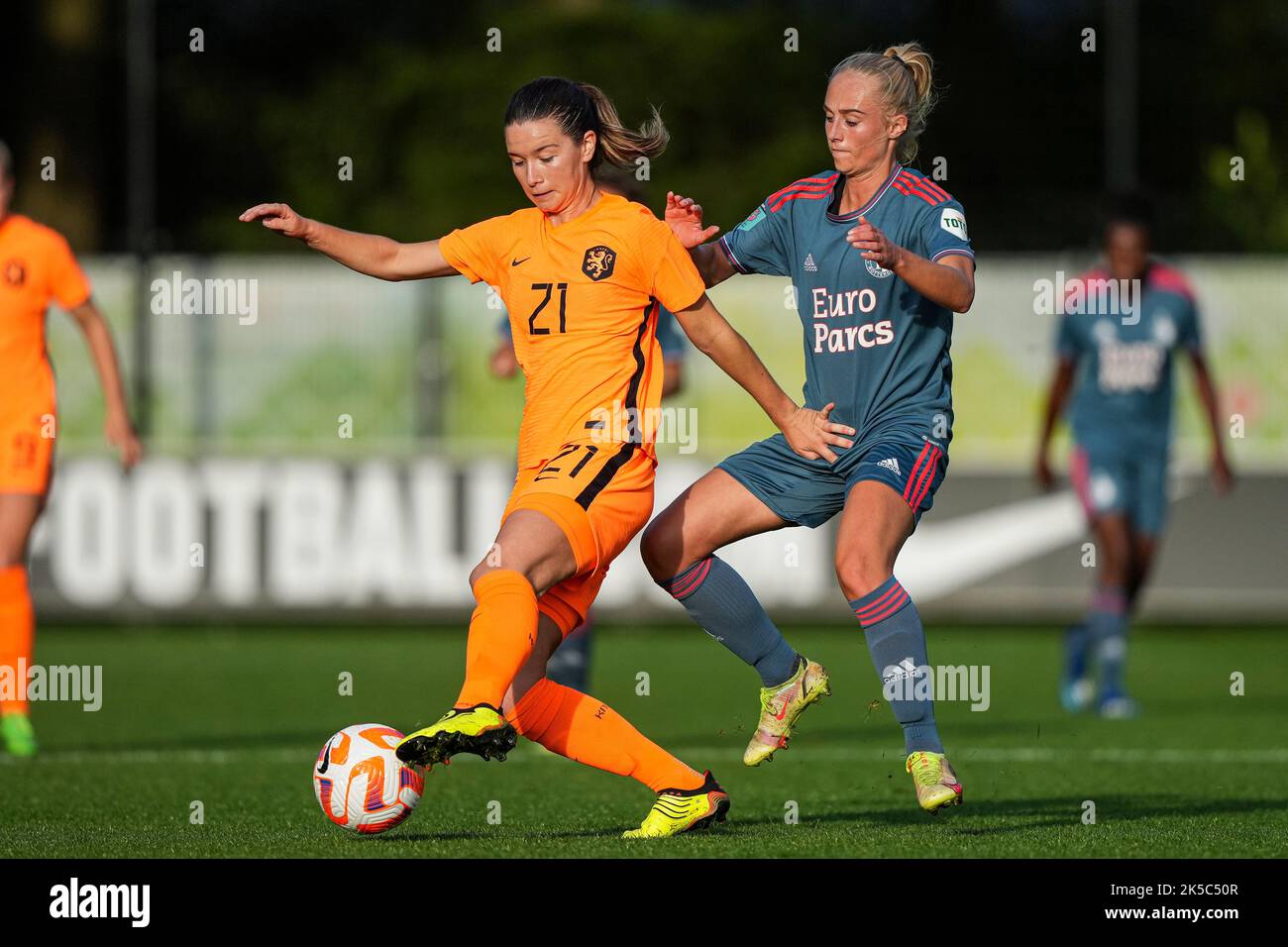 Zeist - Damaris Egurrola of Holland women, Cheyenne van den Goorbergh ...
