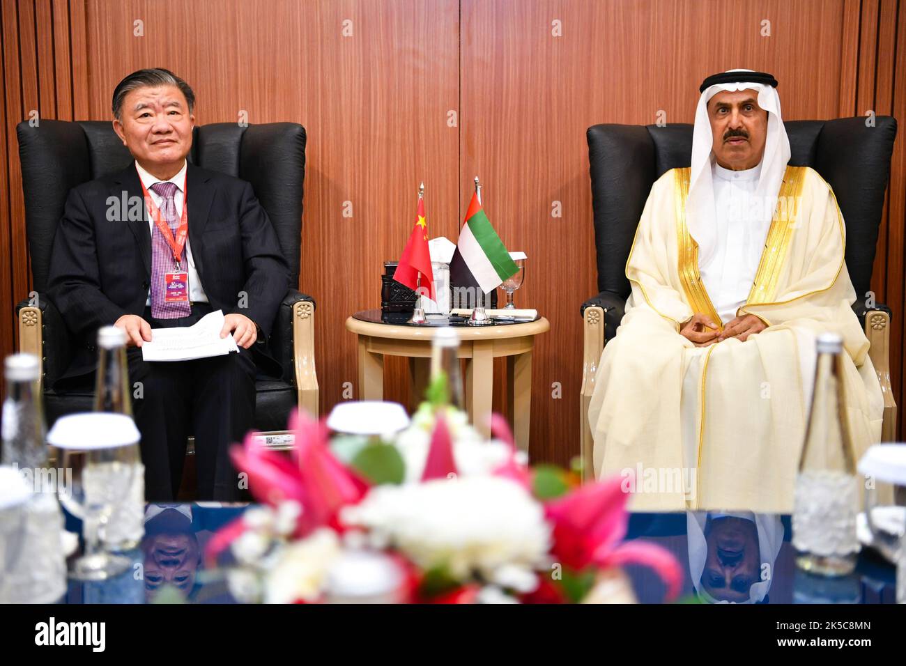 Jakarta, Indonesia. 5th Oct, 2022. Chen Zhu (L), vice chairman of China ...