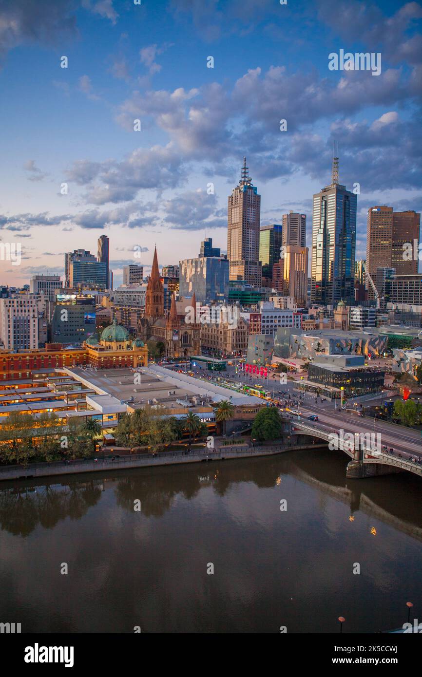 A scenic vertical view of the beautiful cityscape of Melbourne with ...