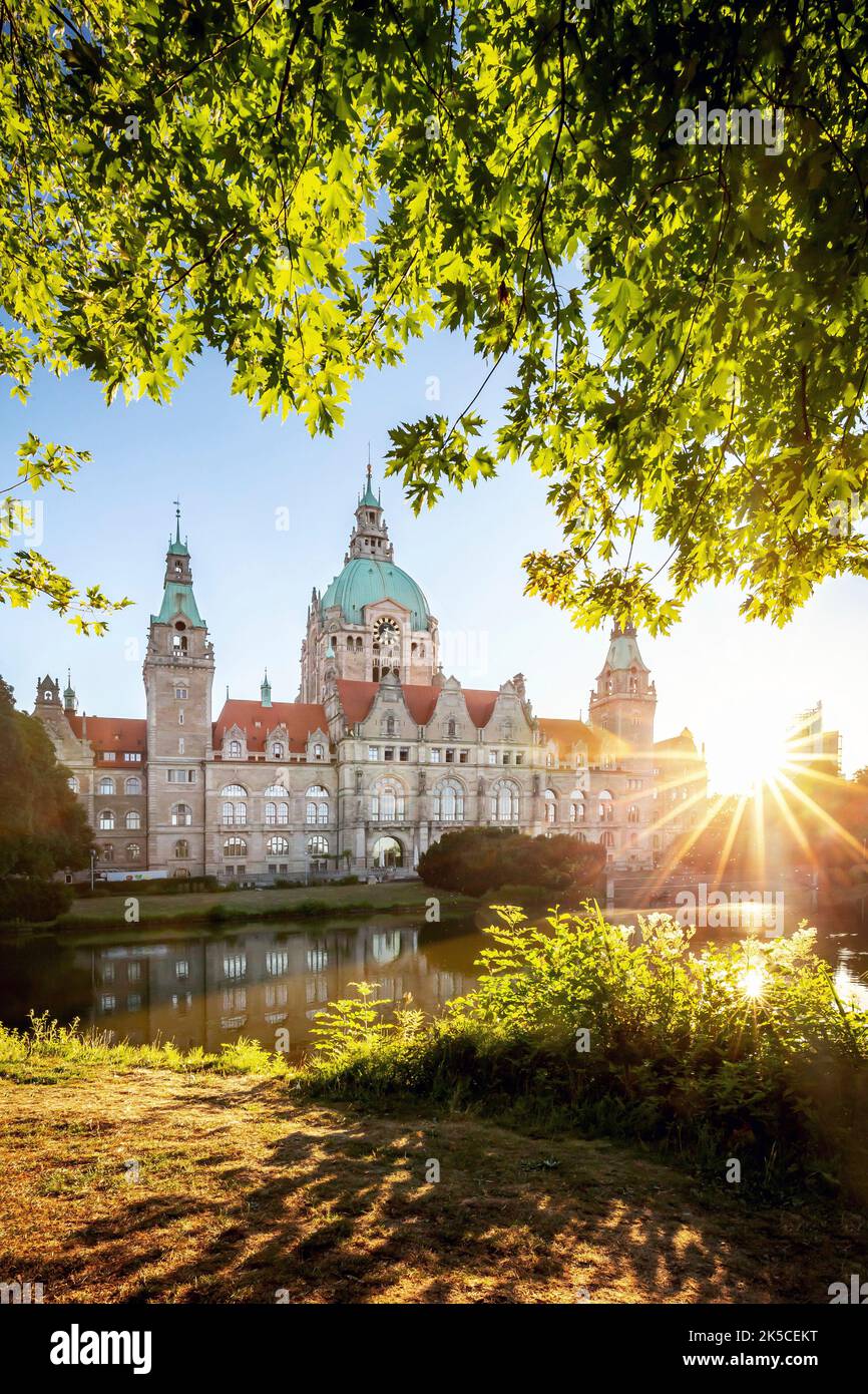 New city hall in green city Hannover, Lower Saxony, Germany Stock Photo ...