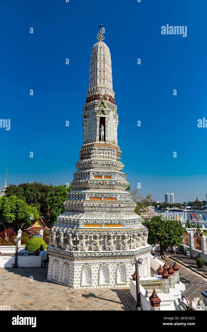 Little Prang, Wat Arun, Royal Temple Complex, Temple of Dawn, Wat ...