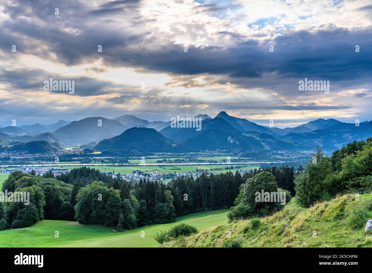 Village view with inn valley hi-res stock photography and images - Alamy