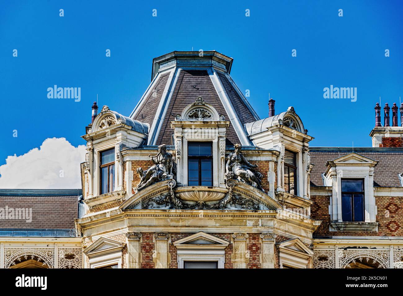 Hermes villa vienna hi-res stock photography and images - Alamy