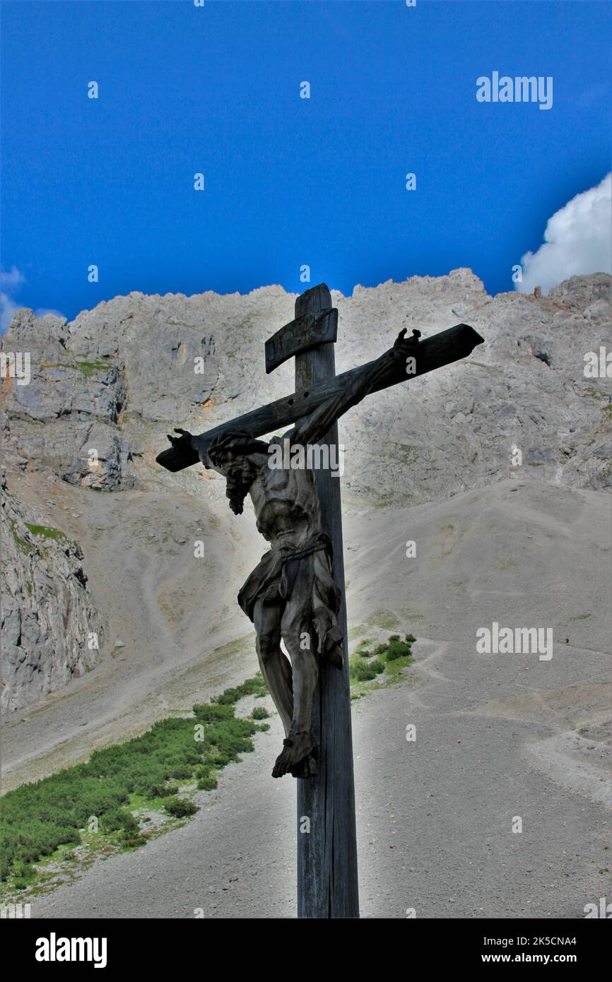 Cross in Dammkar, wooden cross in the sunset, blue hour, Karwendel ...
