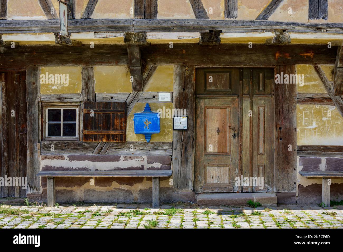 Germany, Bavaria, Bad Windsheim, old blue mailbox Stock Photo - Alamy