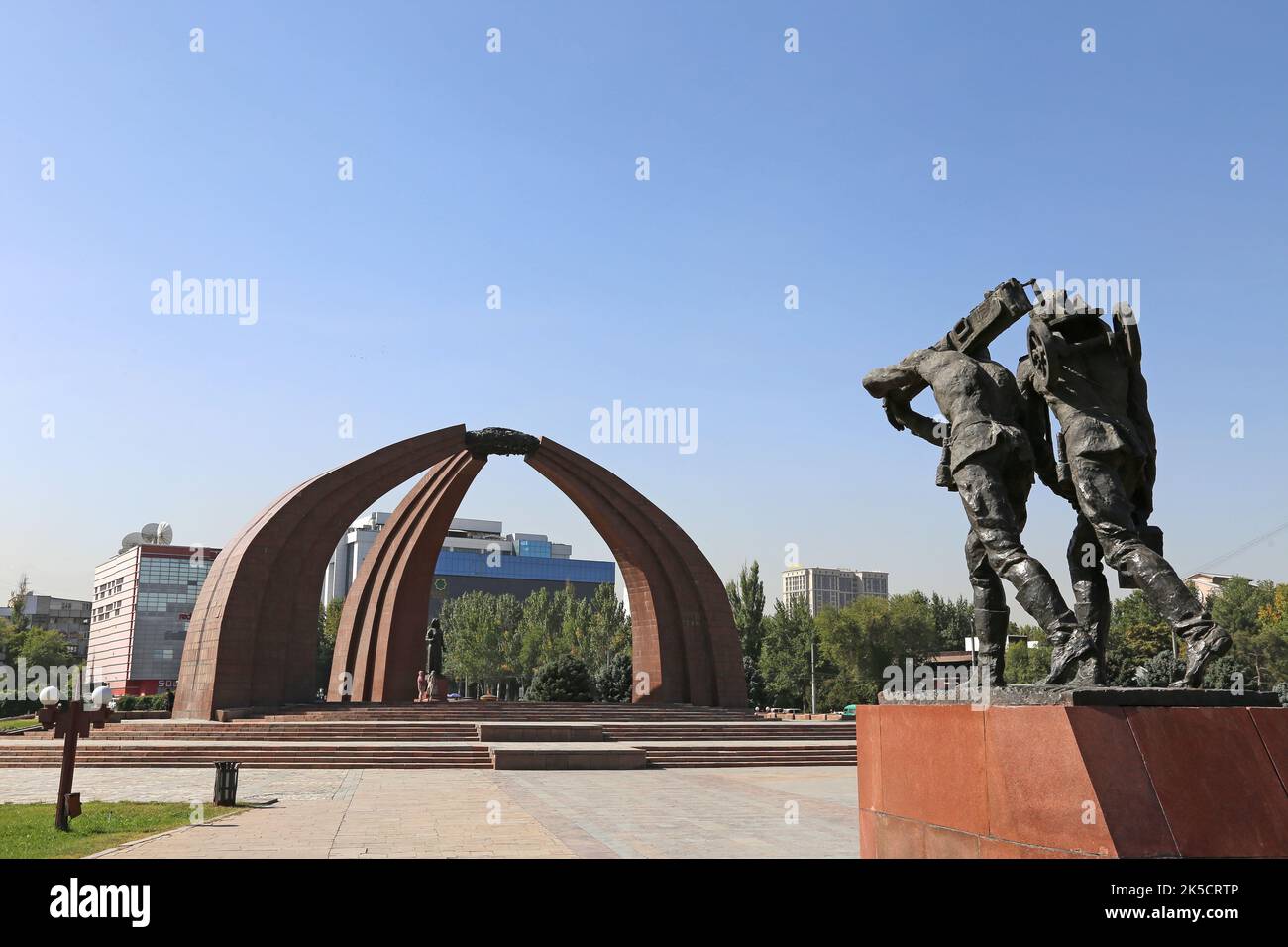 WW2 Victory Monument and Eternal Flame, Pobeda (Victory) Square ...