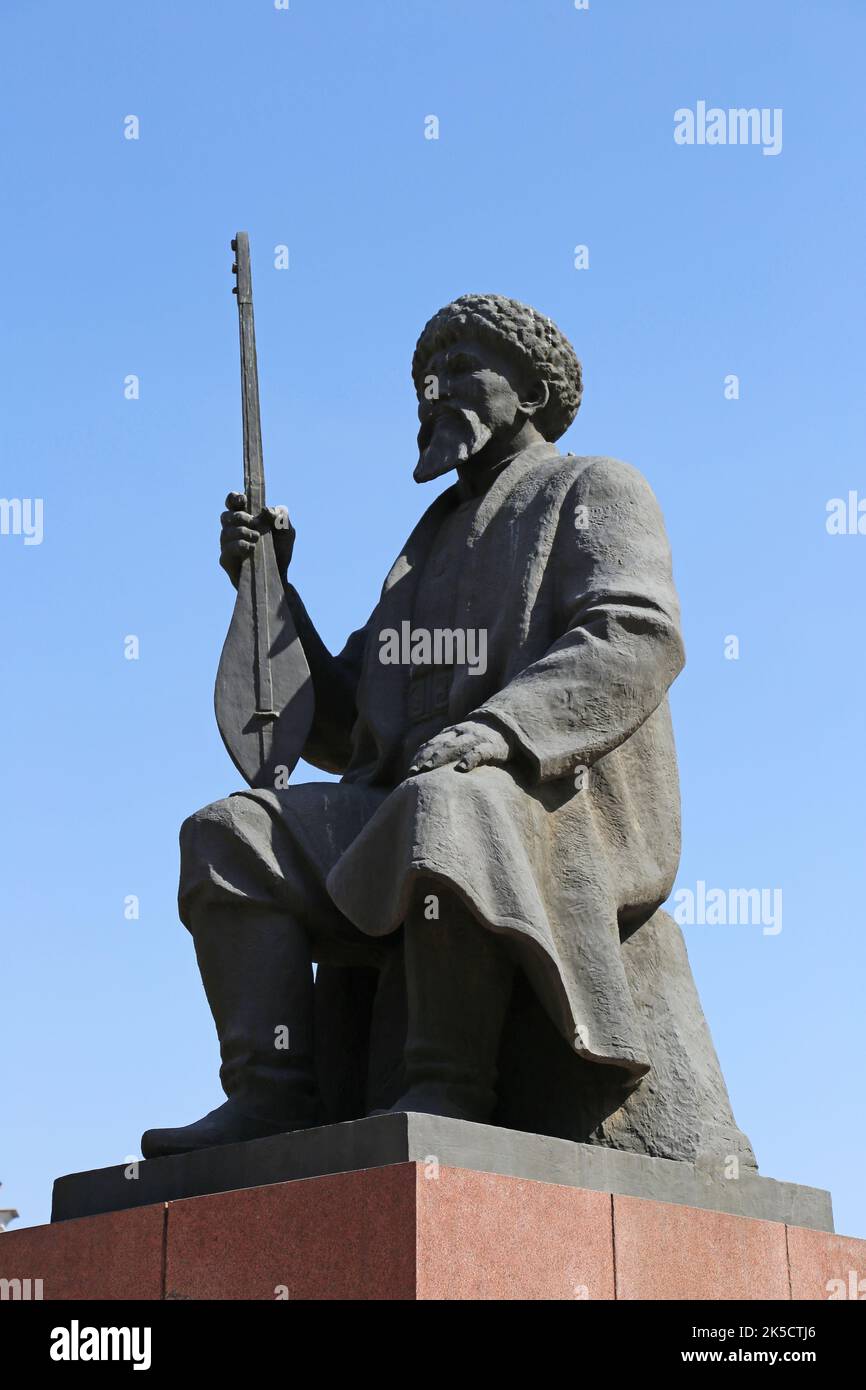 Statue of Kyrgyz akyn Toktogul Satylganov (1864-1933), Abdrahmanov ...