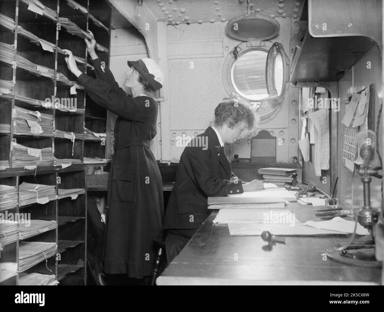 The Women's Royal Naval Service on the Home Front, 1917-1918 WRNS ...