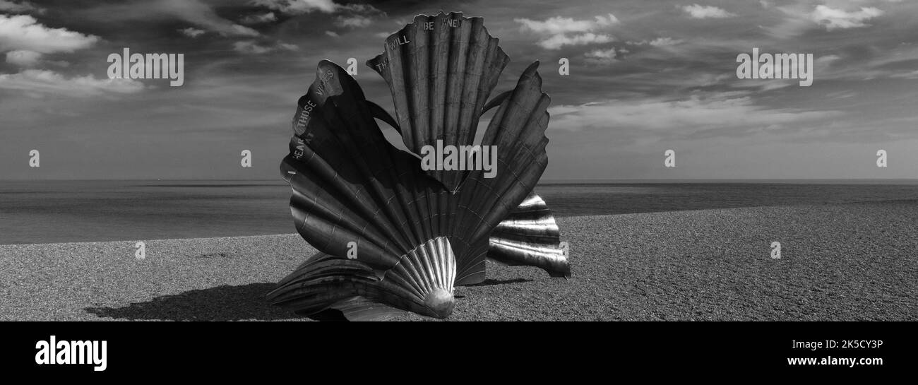 The Scallop shell sculpture by Maggie Hambling, Aldeburgh town, Suffolk ...