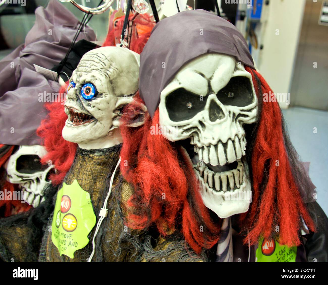 Funny halloween ghost character hi-res stock photography and images - Alamy