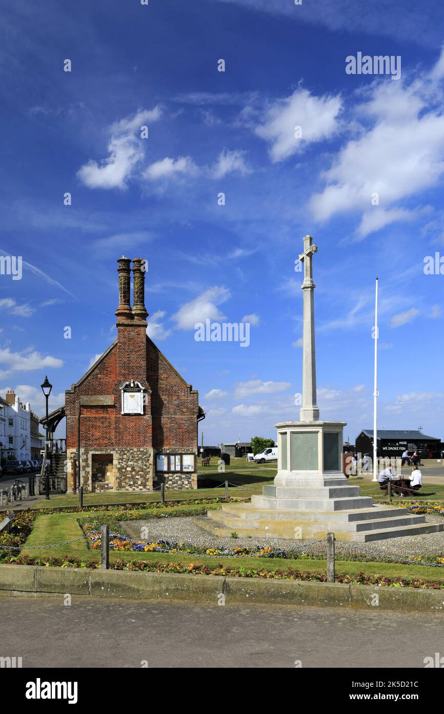 The Moot Hall and promenade of Aldeburgh town, Suffolk, East Anglia ...