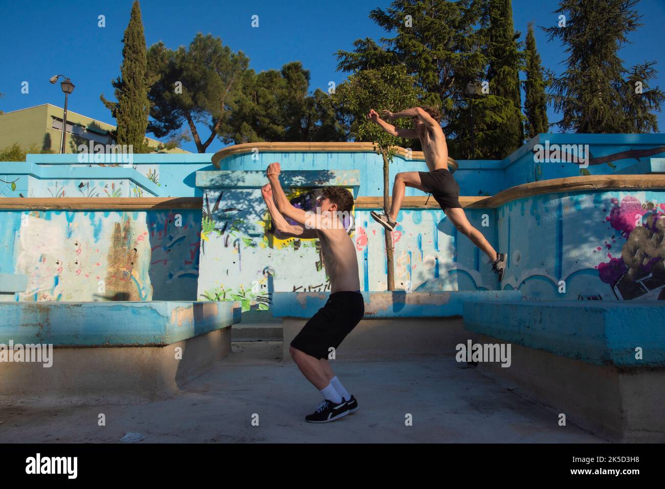 City and adult athletes hi-res stock photography and images - Alamy