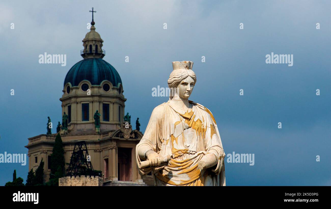 Sicily, Messina, old town, statue of Messina, cloudy sky, in the ...