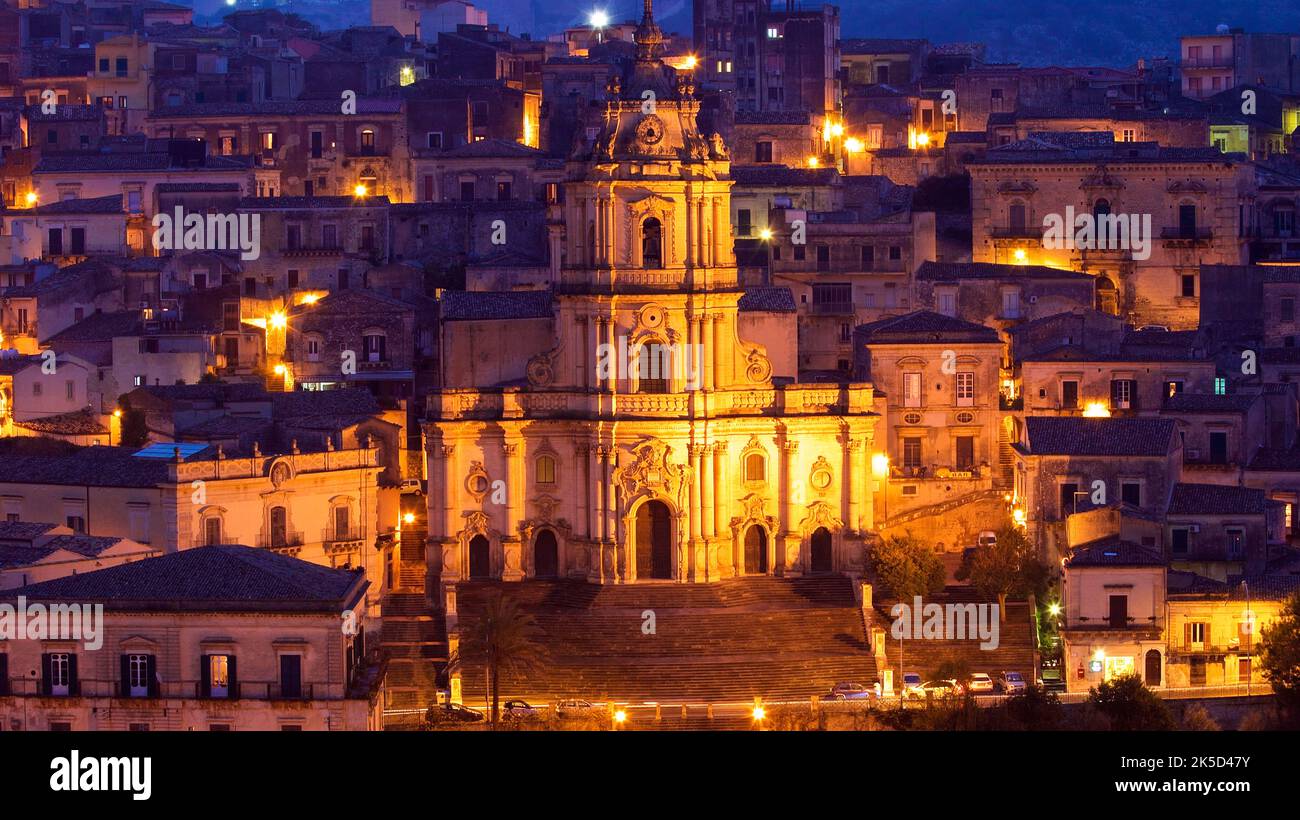Italy, Sicily, baroque corner, baroque town, Modica, old town, night ...
