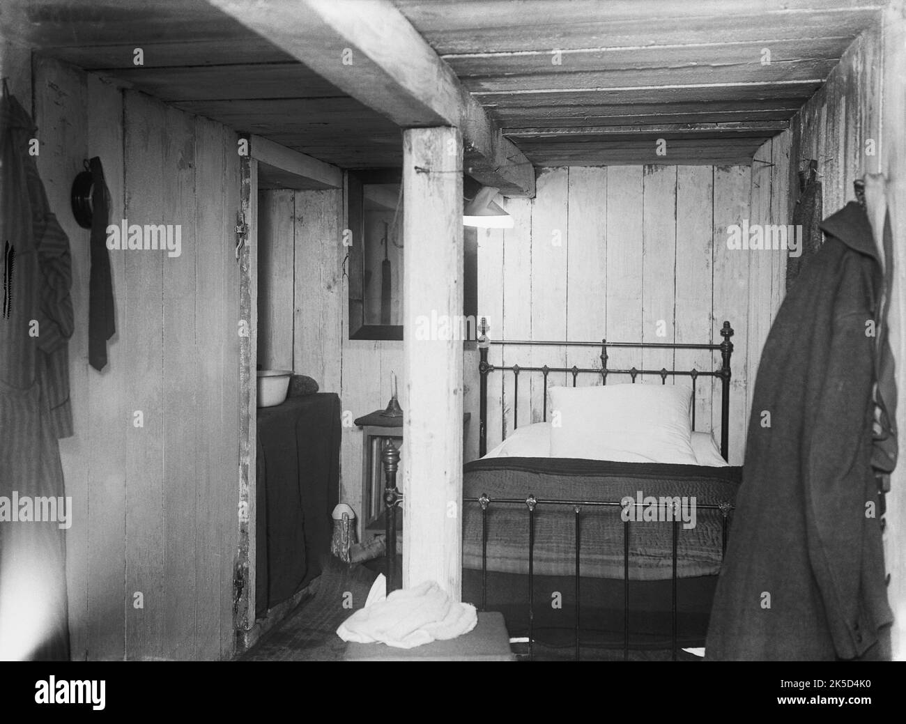 German bunker with bed Somme 1916 Stock Photo - Alamy