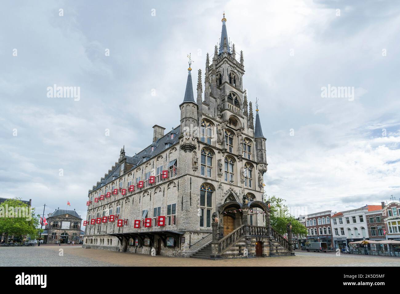 Netherlands, Gouda, City Hall, Het Oude Stadhus, Goudse Waag Stock ...