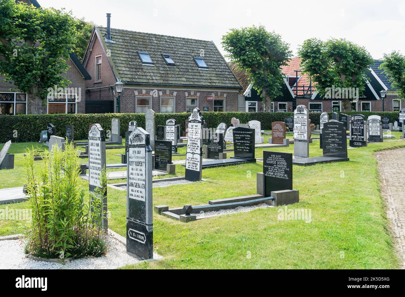 Netherlands, Texel, fishing village Oosterend, Maartenskerk, churchyard ...